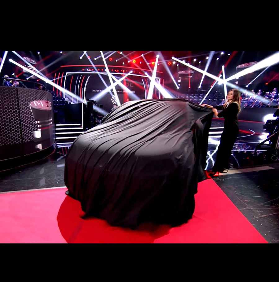 Cover Company's Reveal Car Cover Debuts at MQC Awards | A Milestone Event